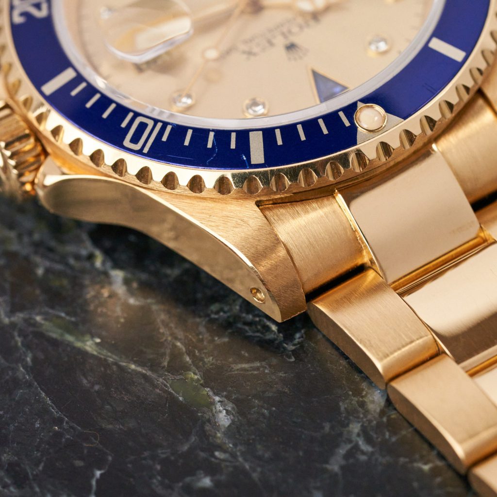 Submariner Date 16618 – Champagne Sultan Dial Blue Bezel – Excellent ...